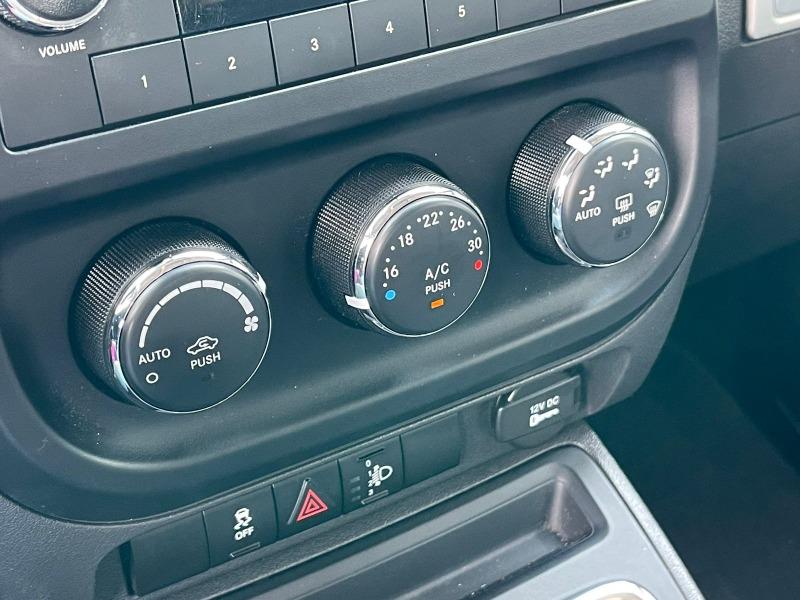 JEEP COMPASS SPORT 2.4 2014 TRACCIÓN 4x4 (208928) - Car Concept