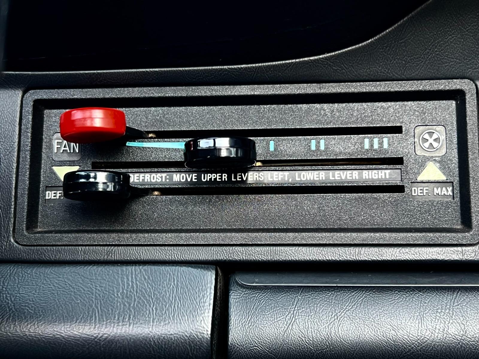 PORSCHE 911 S TARGA 2.7 1976 RESTAURADO COMPLETO (228689) - Car Concept