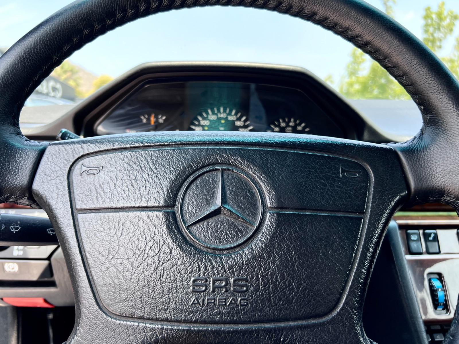 MERCEDES-BENZ 320 CE 1993 COUPE W124 (237798) - Car Concept