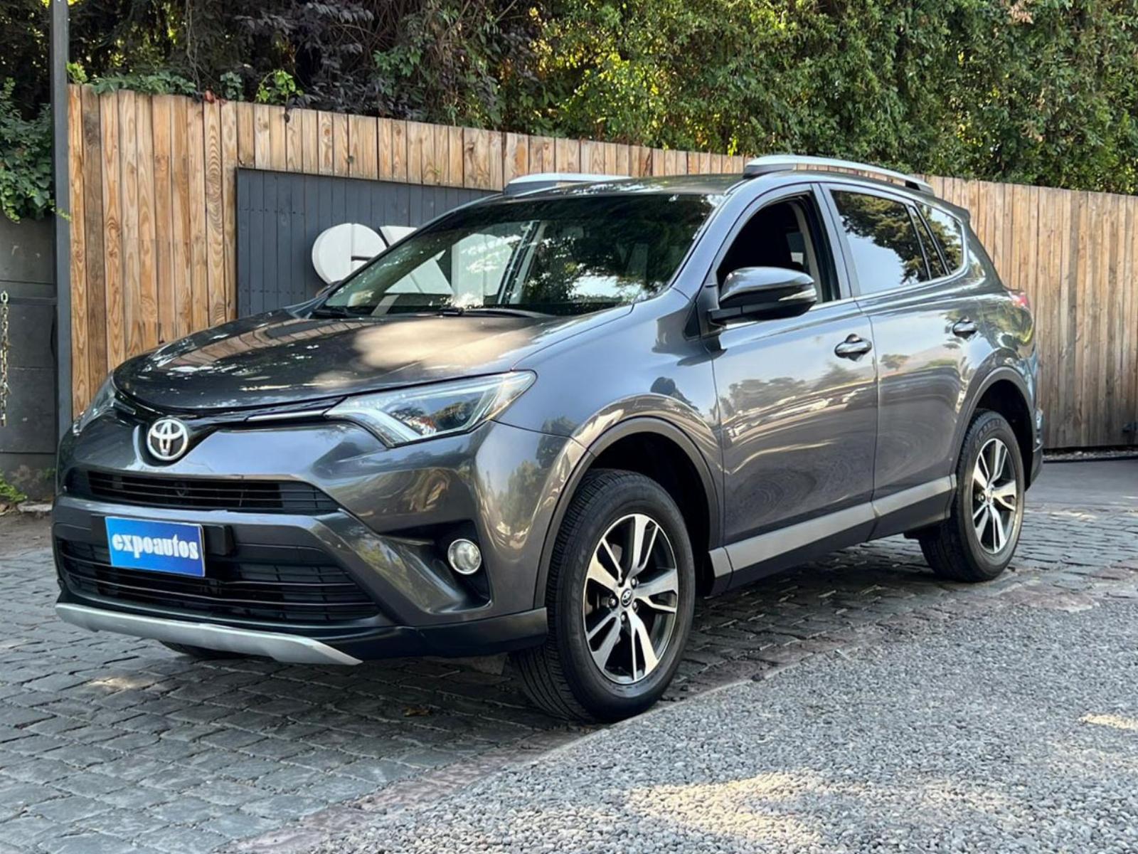 TOYOTA RAV 4 SUPER LUJO 2017 CVT 2.000 CC (225727) - EXPOAUTOS