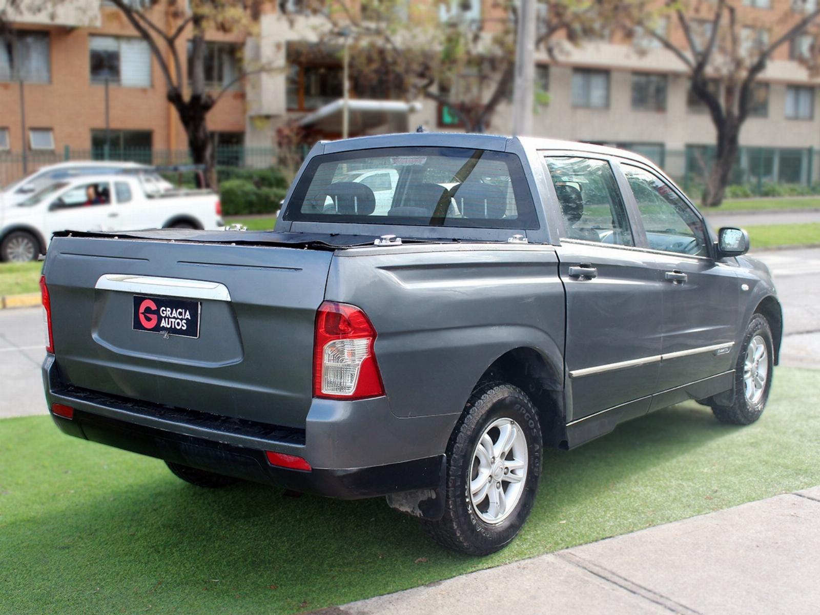 SSANGYONG ACTYON SPORT 2.2D FULL MANUAL 2018 (229955) - Gracia Autos