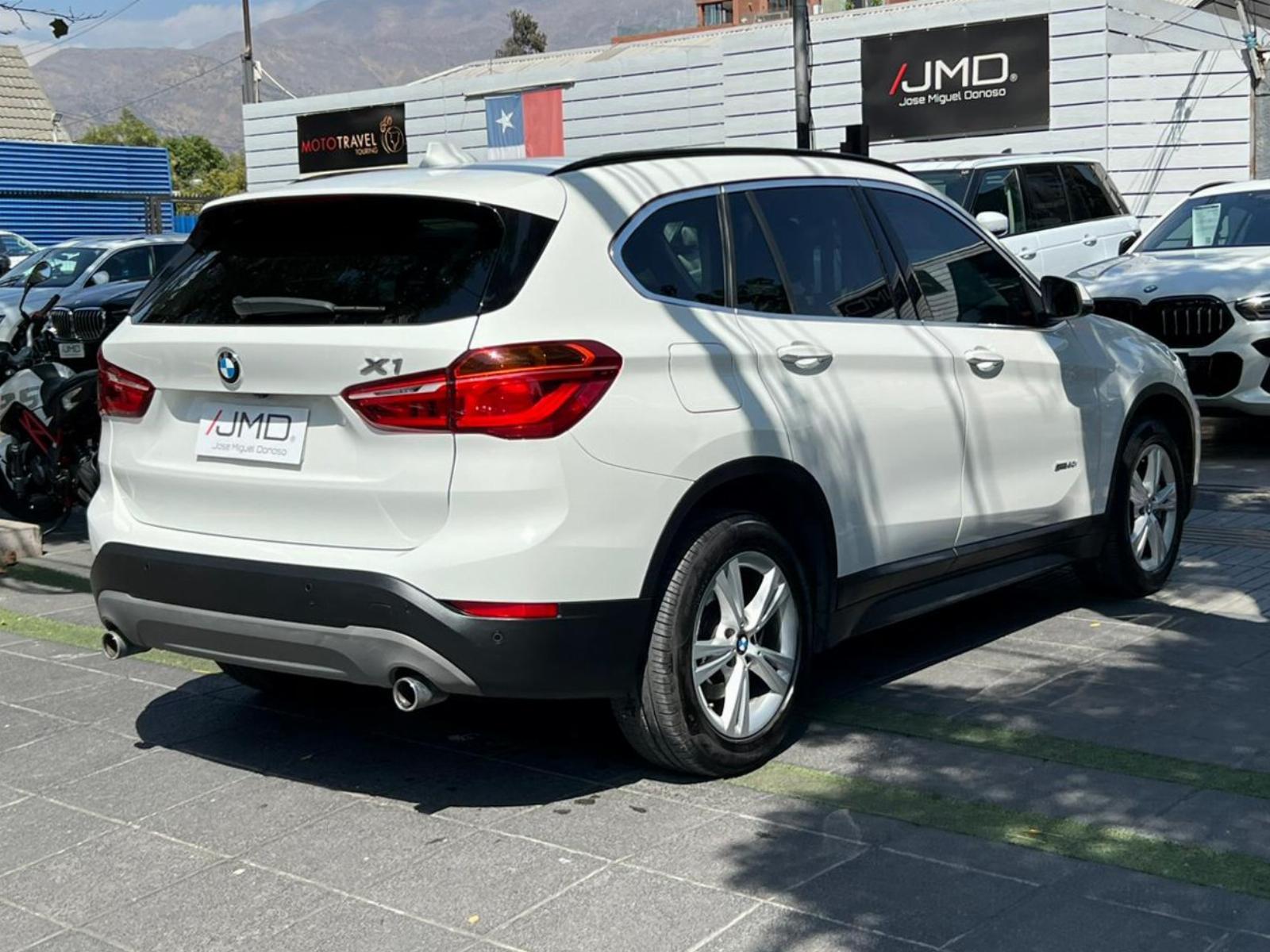 BMW X1 20i Sdrive 2018 MANTENIMIENTO AL DÍA - JMD Autos