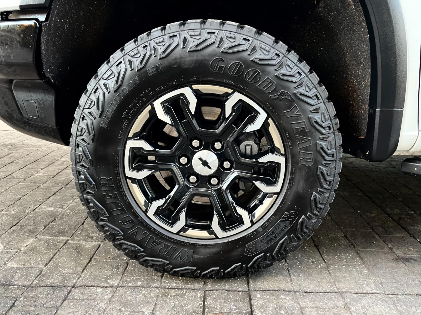 CHEVROLET SILVERADO ZR2 6.2 2024 FACTURABLE UN D (228994) - MELCAR