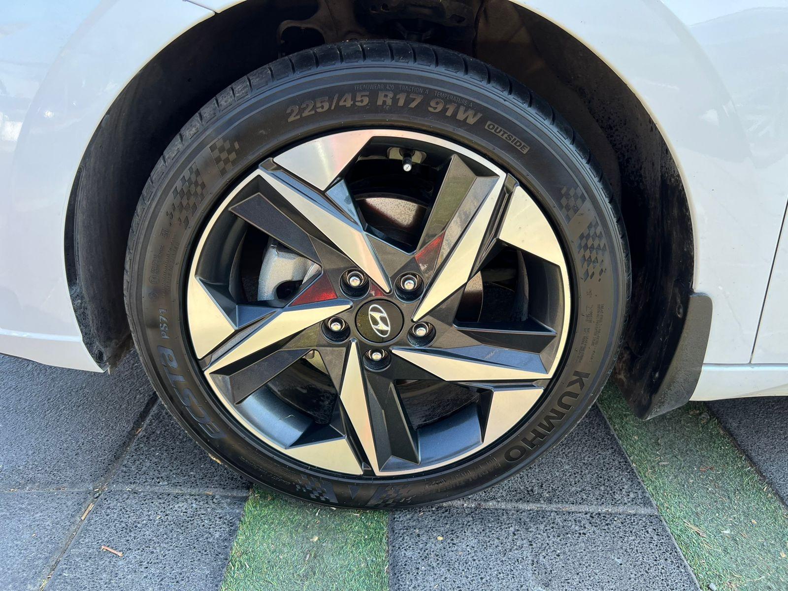 HYUNDAI ELANTRA CN7 2022 2.000 CC (232523) - FullMotor - Automoviles Seminuevos - Autos Usados