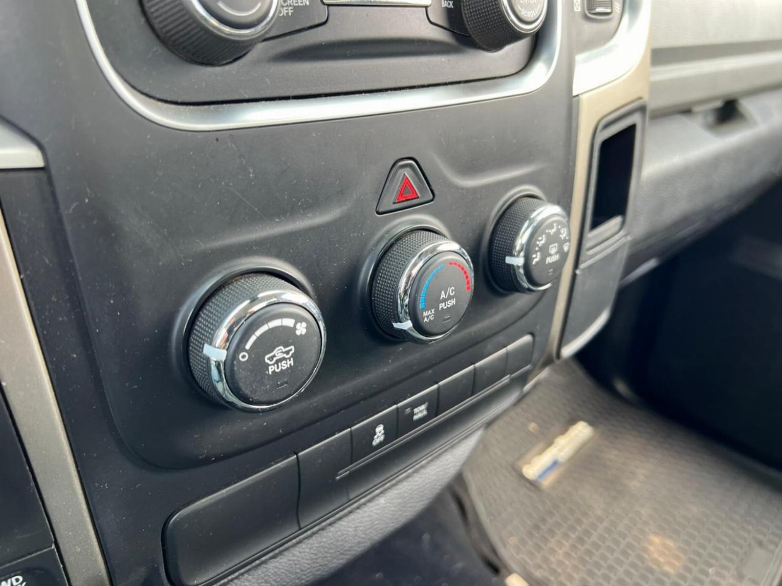 DODGE RAM 1500 SLT 2014 3.600 CC 4x4 (228150) - VitaClass